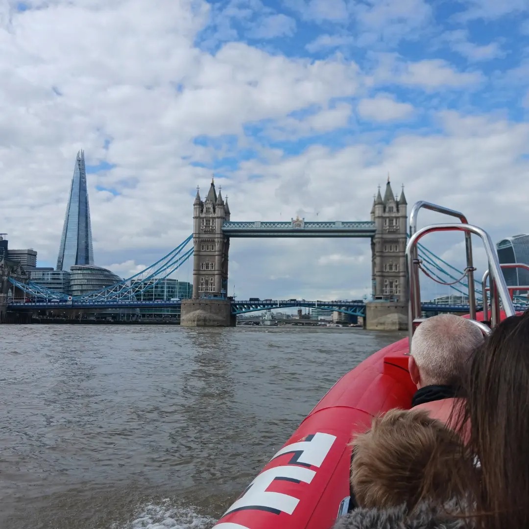 Thames Rockets Jet Boats in London an Experience of a Lifetime – Van ...